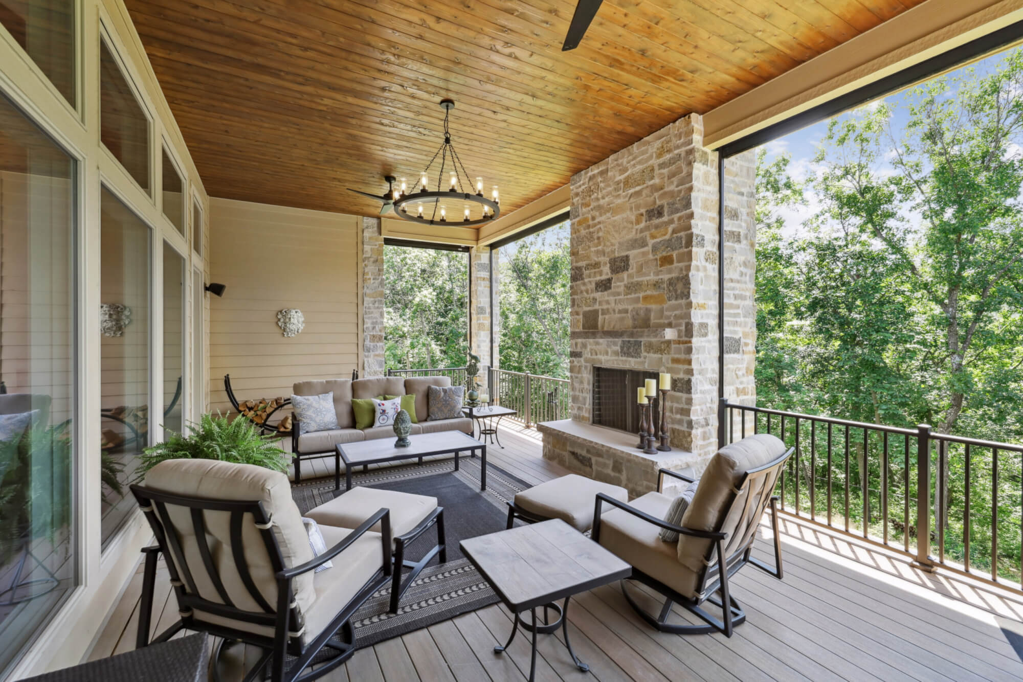 Elegant Ranch with Courtyard | kv-homes
